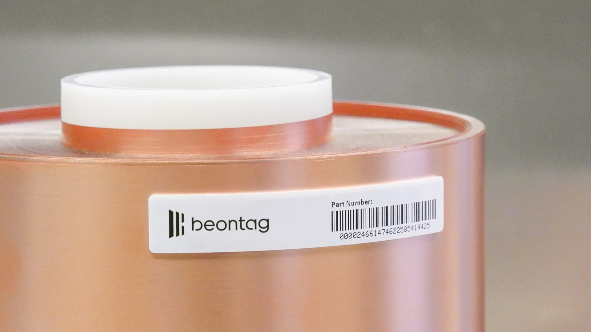 Ferrowave Classic: UHF RFID On-Metal Label for Packaging