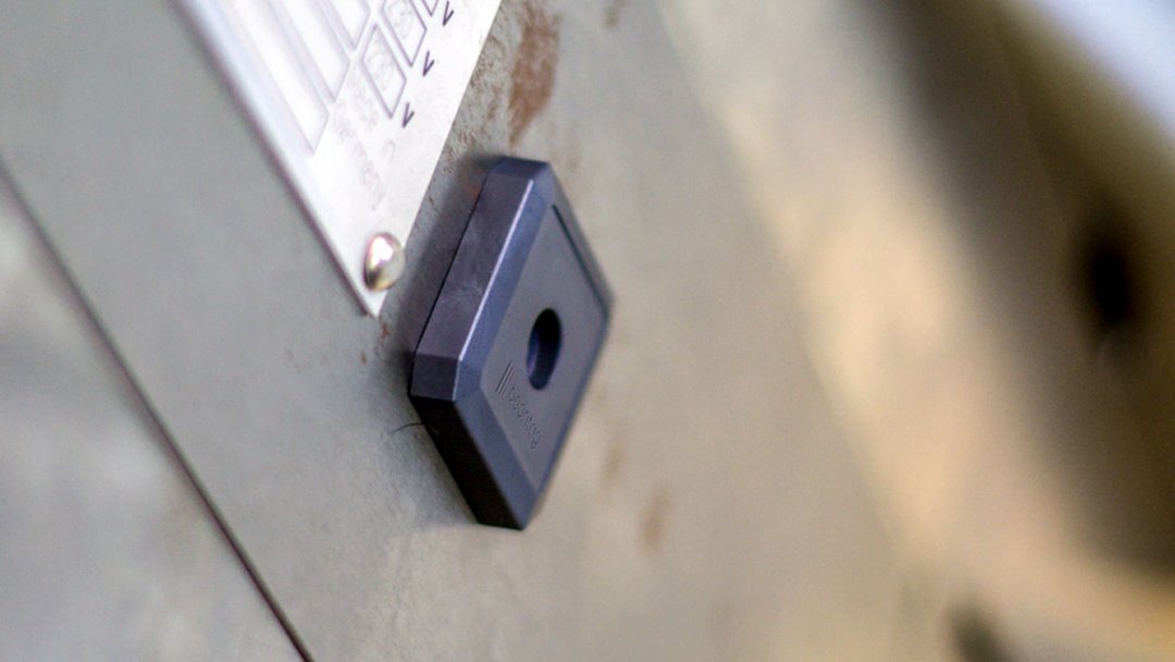 Ironside Micro NFC – NFC RFID Hard Tag for Industrial Asset Tracking