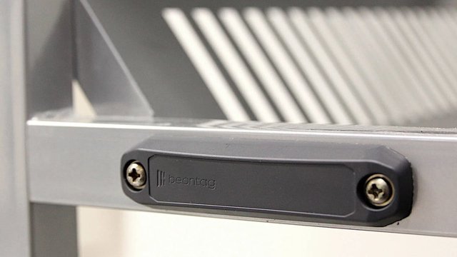 Ironside Slim: Long-Range UHF RFID On-Metal Tag for Container Tracking